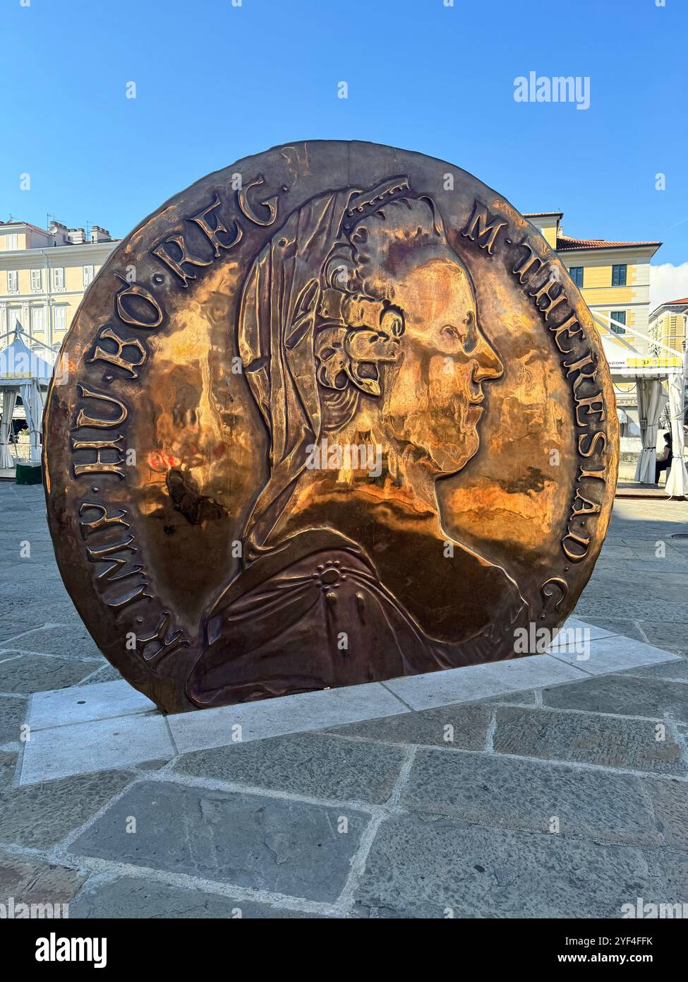 Big coin hi-res stock photography and images - Alamy