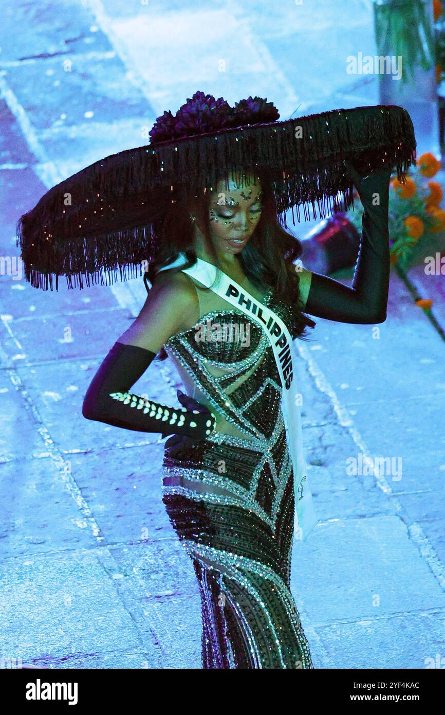 Miss Universe Catrinas Gala Catwalk Miss Philippines Chelsea Anne ...