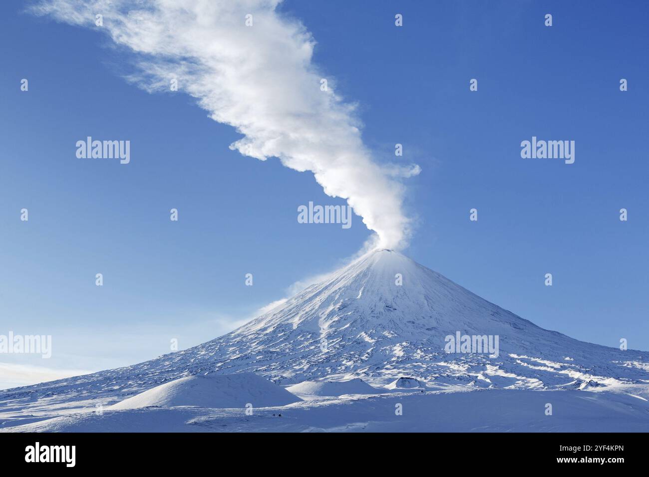 Beautiful volcanic landscape of Kamchatka: winter view of eruption ...