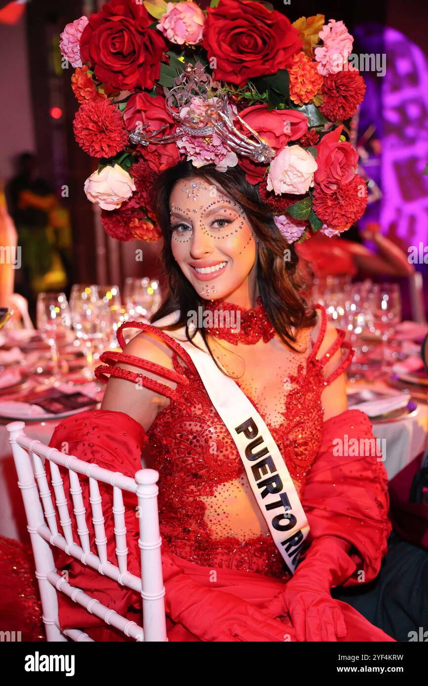 Miss Universe Catrinas Gala Catwalk Miss Puerto Rico Jennifer Colon ...