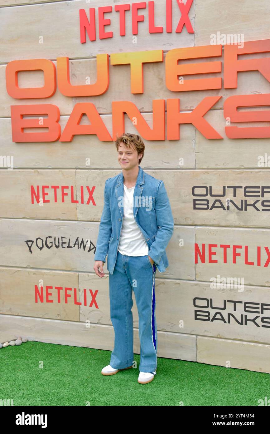 Rudy Pankow beim Netflix Event 'Poguelandia: An Outer Banks Experience ...
