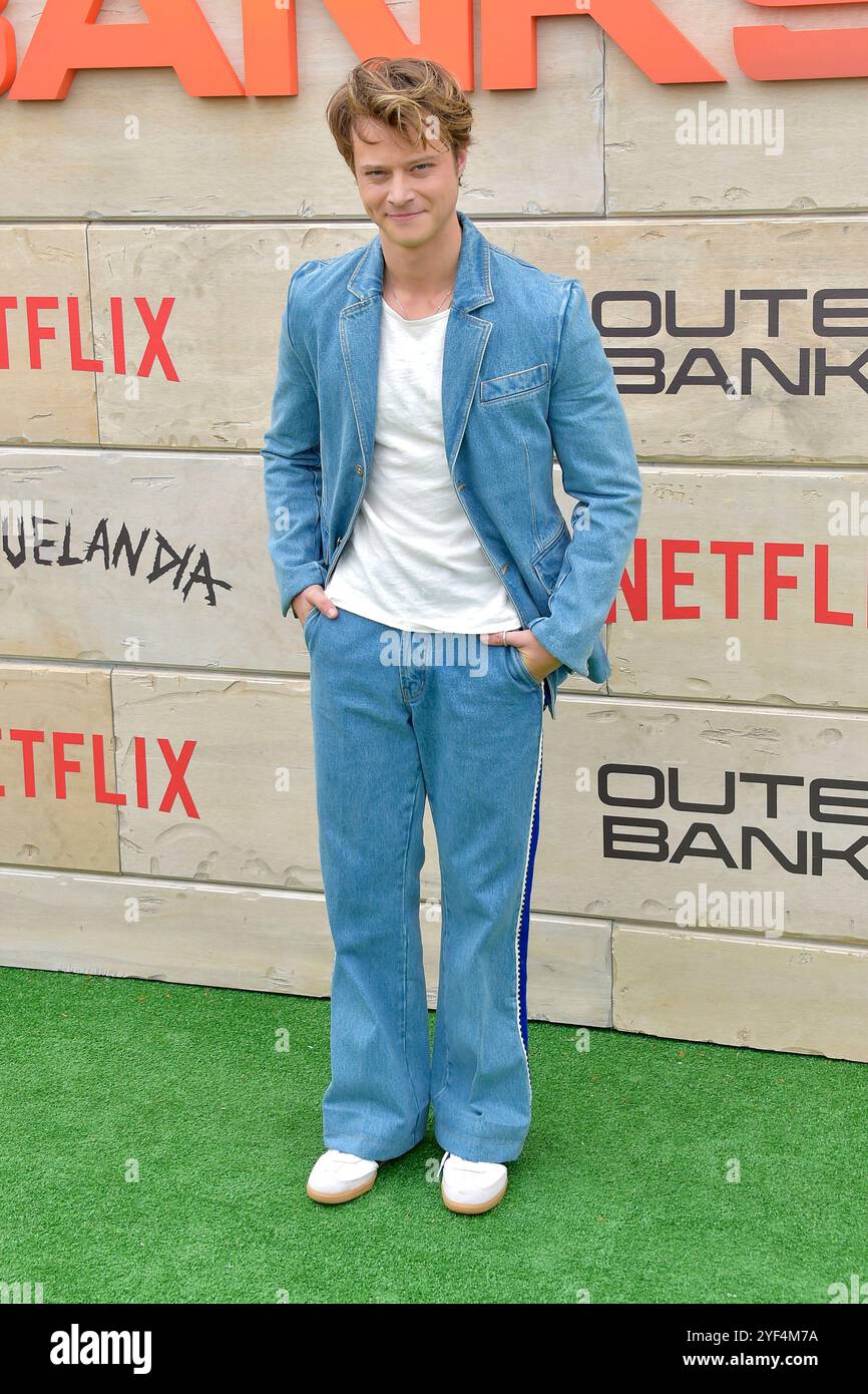 Rudy Pankow beim Netflix Event 'Poguelandia: An Outer Banks Experience ...