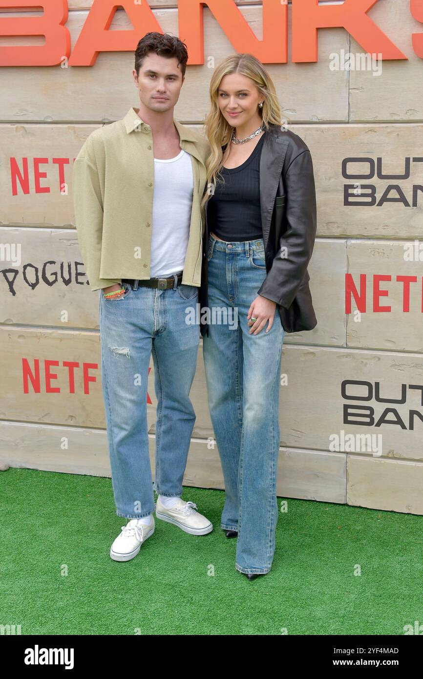 Chase Stokes und Kelsea Ballerini beim Netflix Event 'Poguelandia: An ...