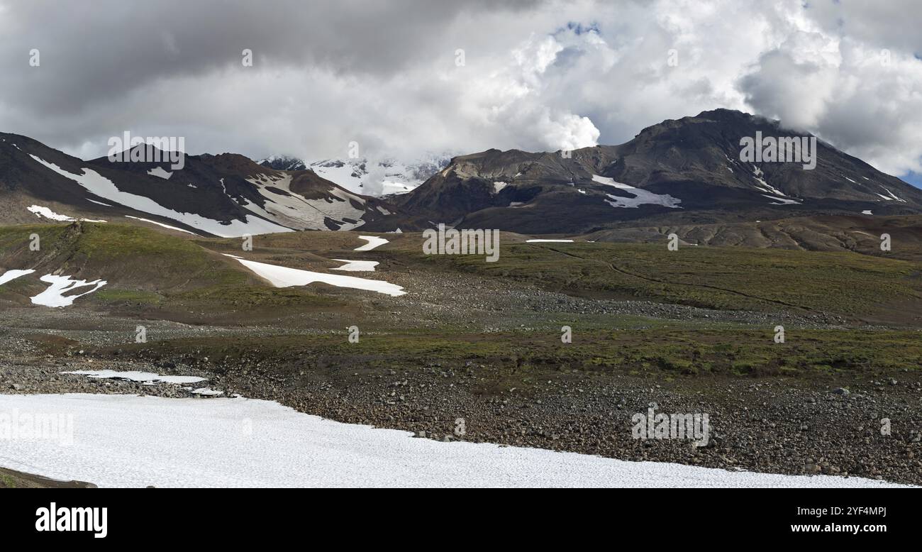 View mutnovsky volcano landscape hi-res stock photography and images ...