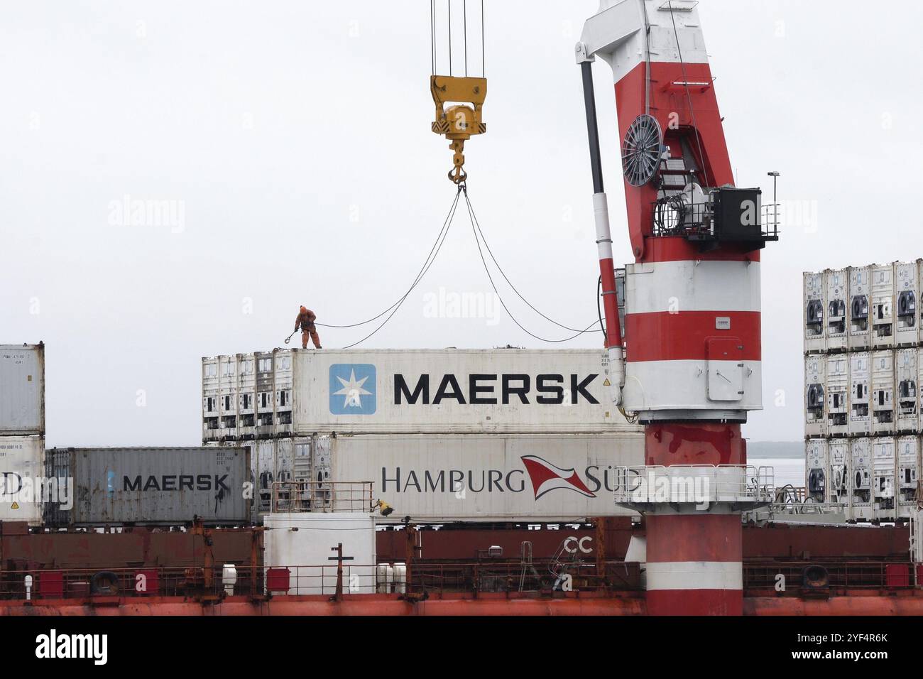Crane unloads Russian container ship Sevmorput, nuclear-powered ...