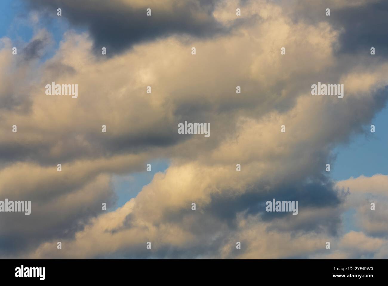 Stunning cloudscape, dramatic clouds floating across sky to weather ...