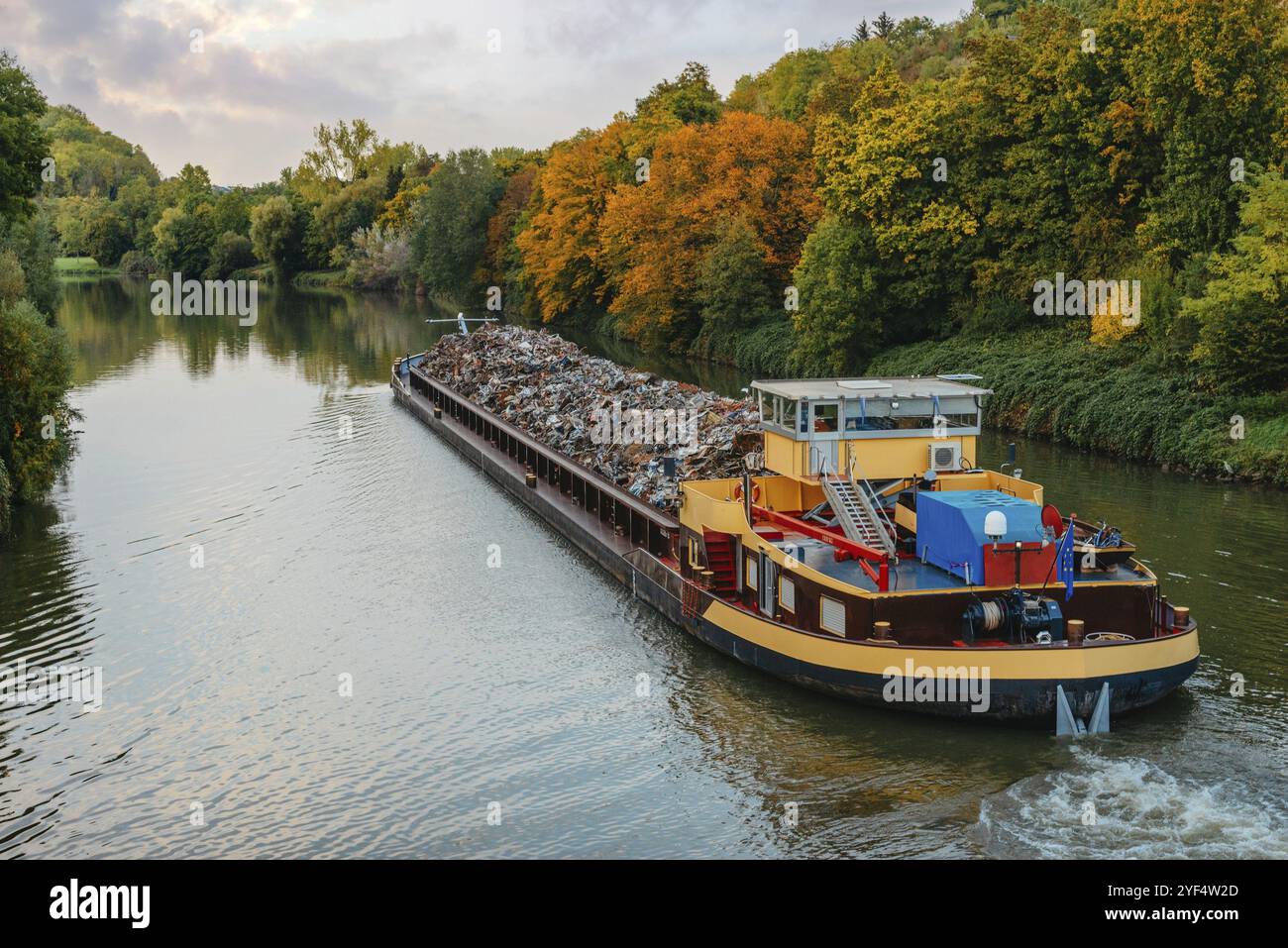 Transportation industry ship barge hi-res stock photography and images ...