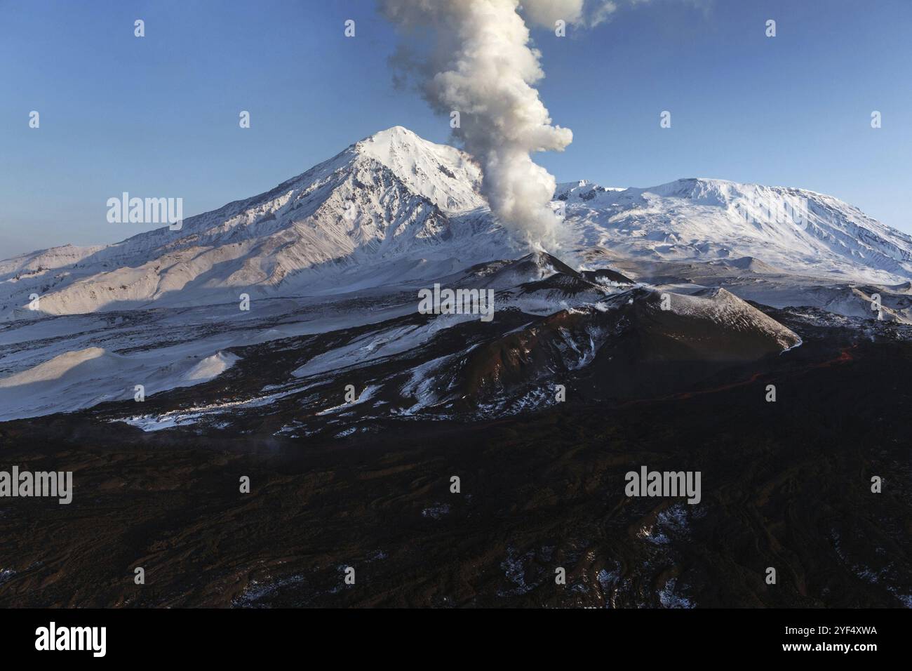 Beautiful nature of Kamchatka: eruption Tolbachik Volcano (view from ...