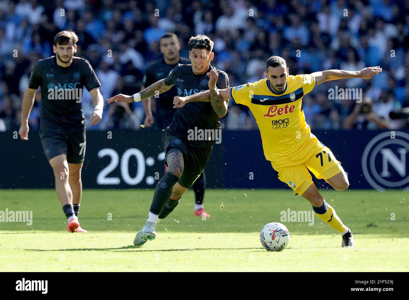 Napoli, Italia. 03rd Nov, 2024. Napoli's Mathias Olivera, Atalanta's ...