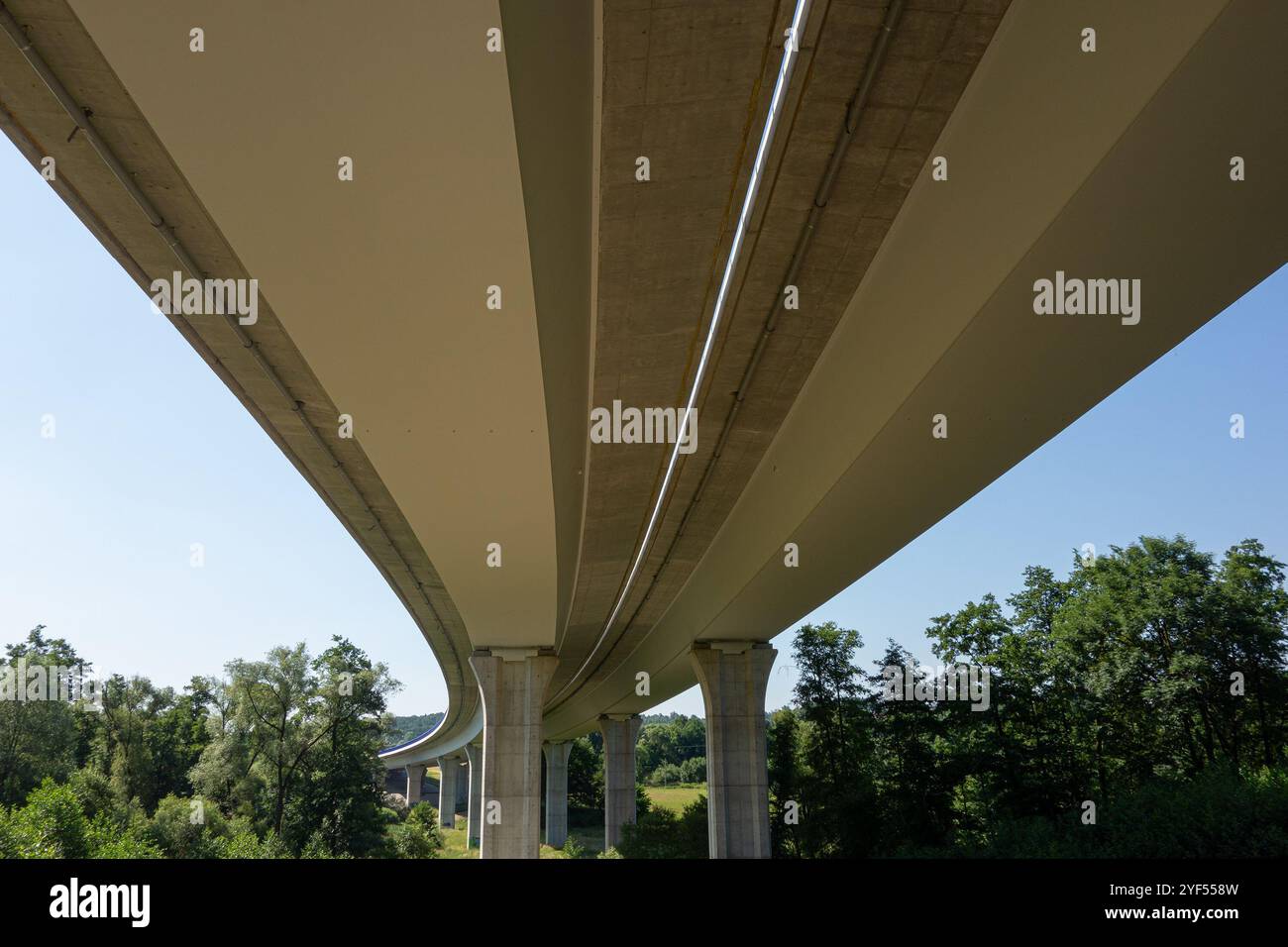 View expressway under construction hi-res stock photography and images ...