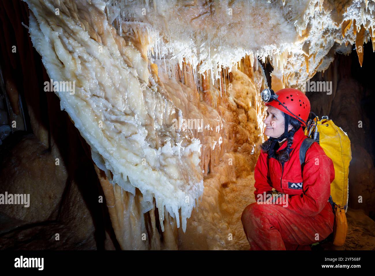 Grotte de la toussaint hi-res stock photography and images - Alamy