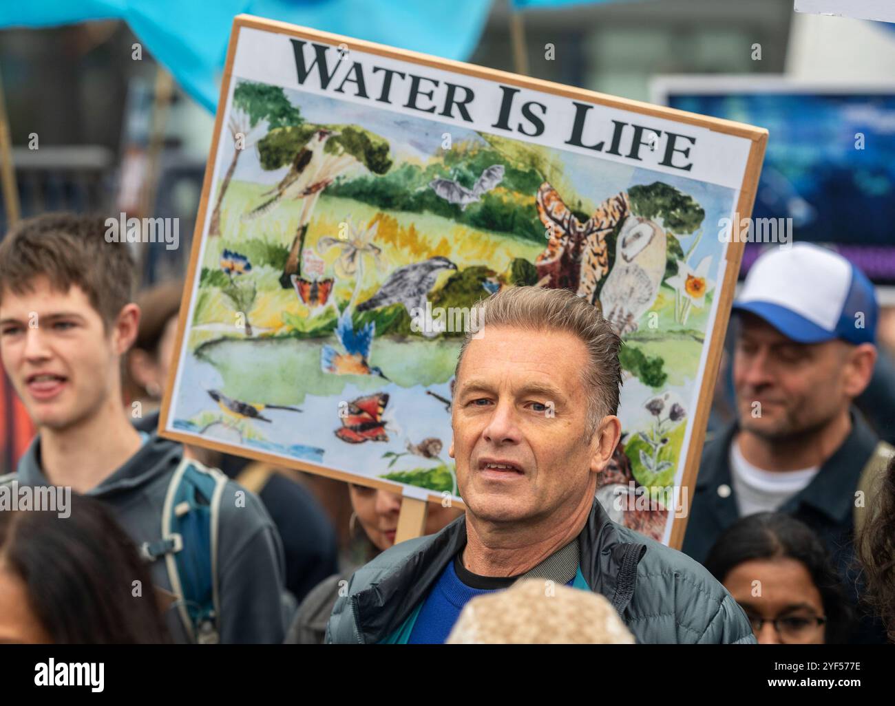 London, UK. 3rd Nov, 2024. Thousand march from the Albert Embankment to ...