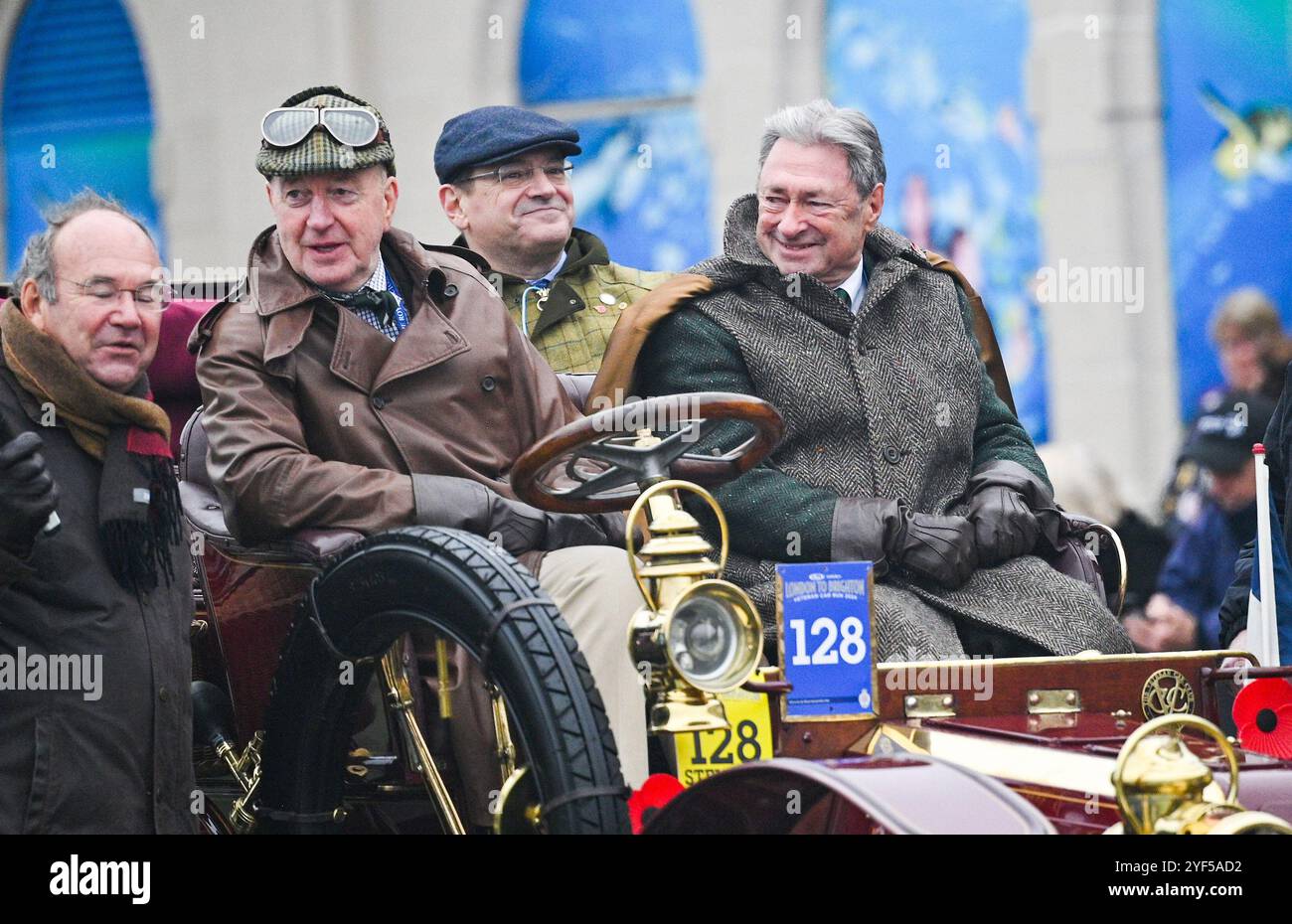 Alan titchmarsh london uk hi-res stock photography and images - Alamy