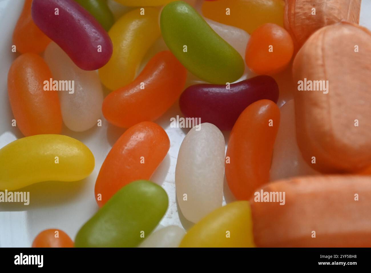 Jelly beans of all colors hi-res stock photography and images - Alamy