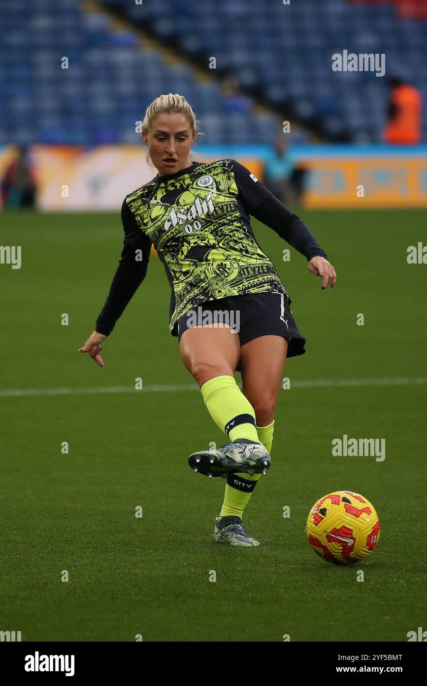 London, UK. 03rd Nov, 2024. Laura Coombs of Manchester City Women warms ...