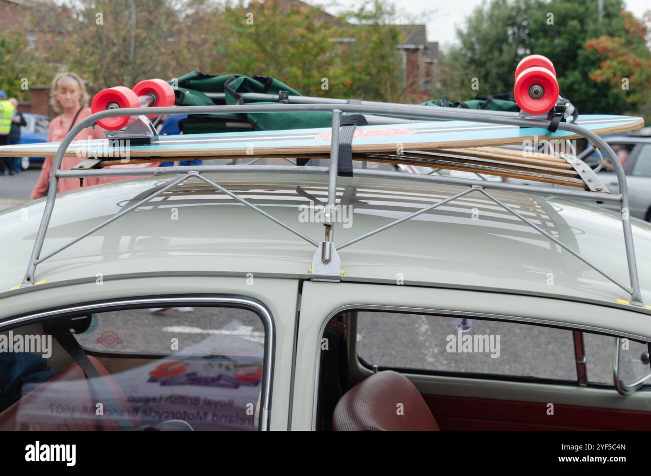 Volkswagen beetle profile rack hi-res stock photography and images - Alamy