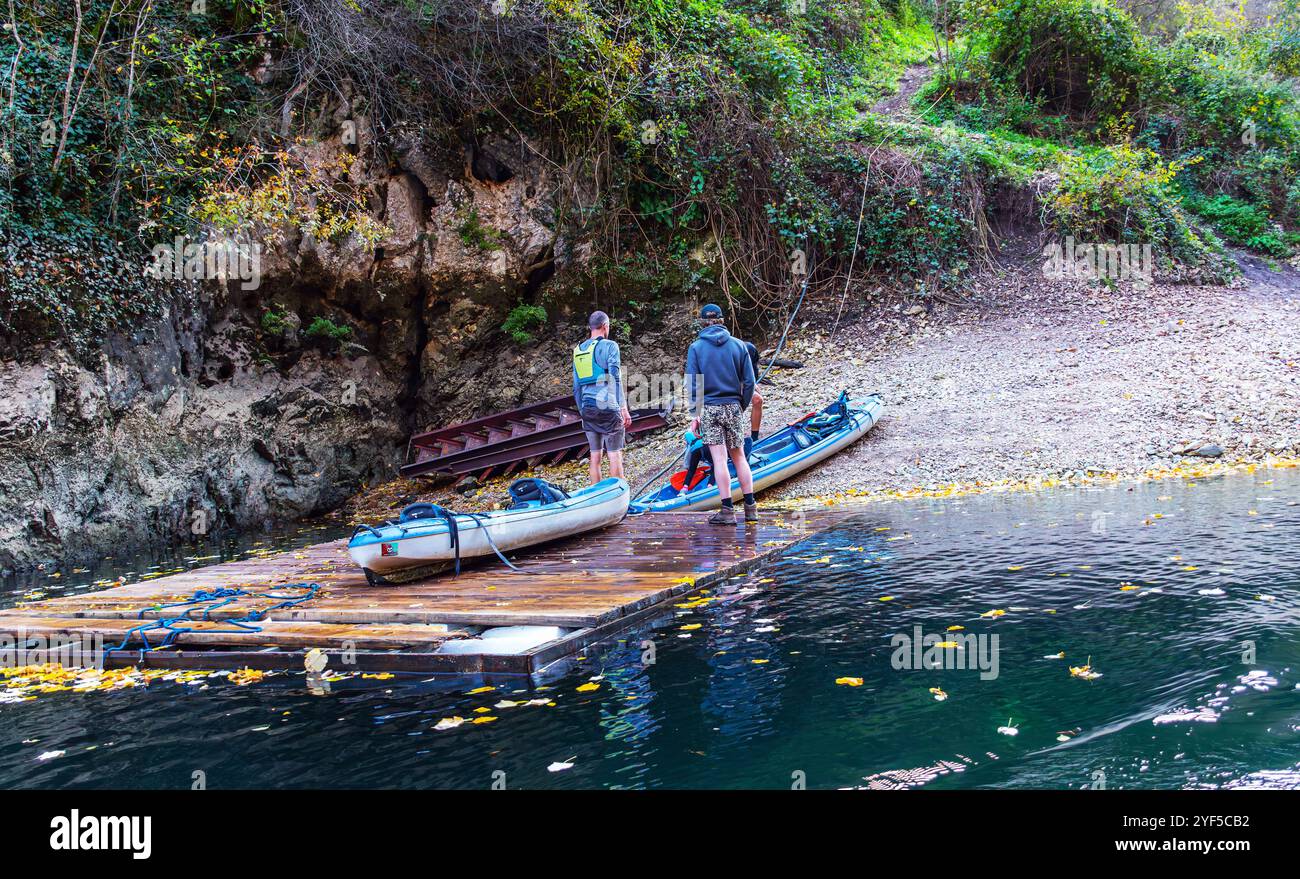 Kayaking on canyon lake hi-res stock photography and images - Alamy