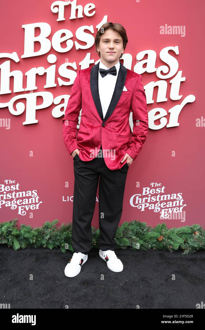 LOS ANGELES, CA - NOVEMBER 02: Mason Nelligan at "The Best Christmas ...