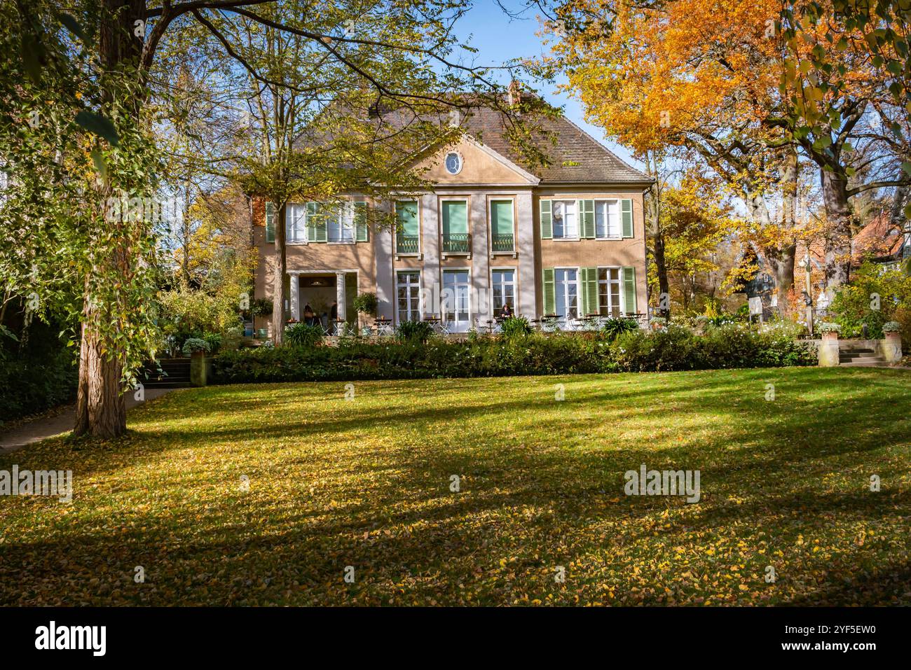 Berlin Zehlendorf, Villa Max Liebermann und Garten / Park am Wannsee - 03.11.2024 Zehlendorf ...