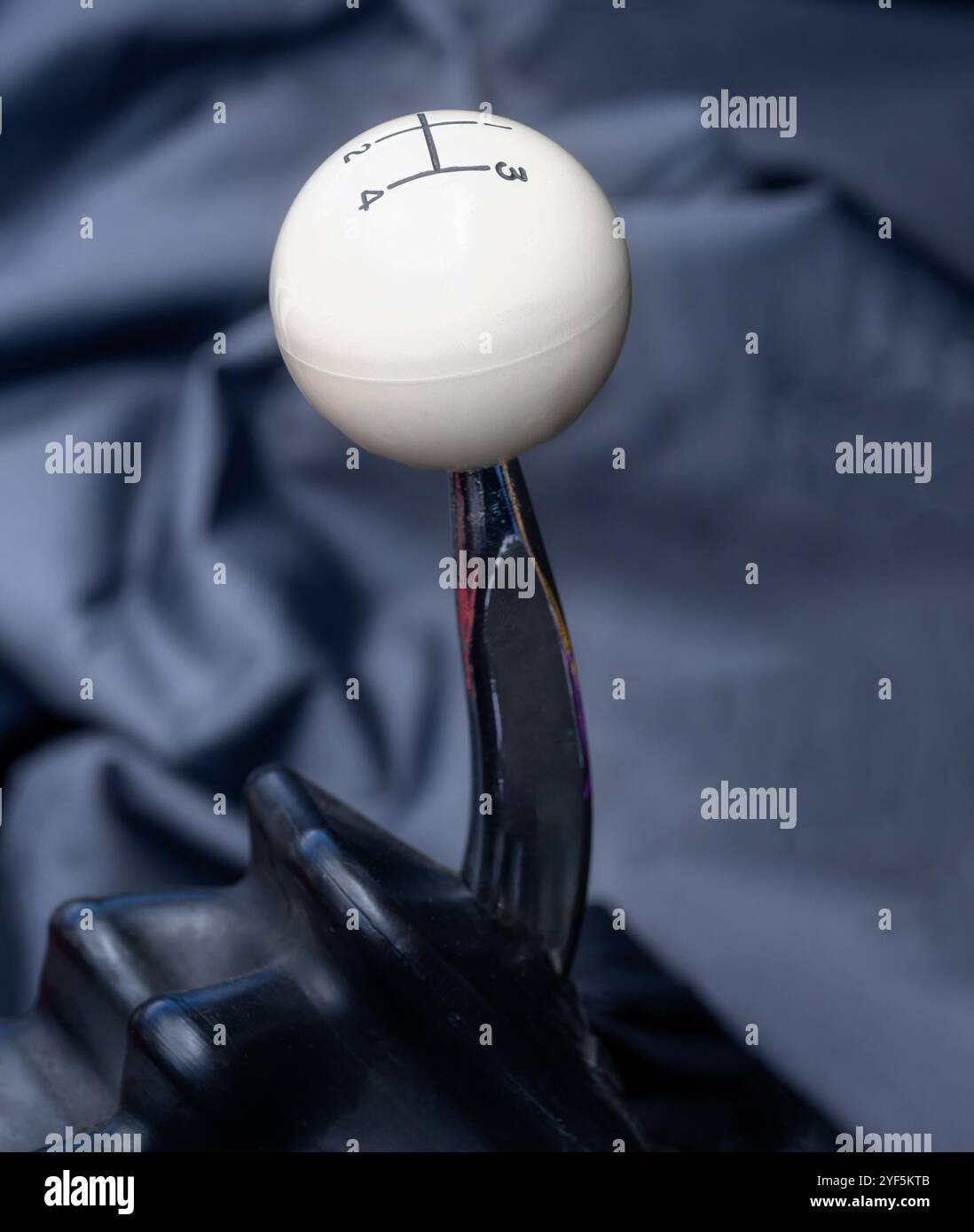 Vintage gear stick of a classic old-timer Stock Photo - Alamy