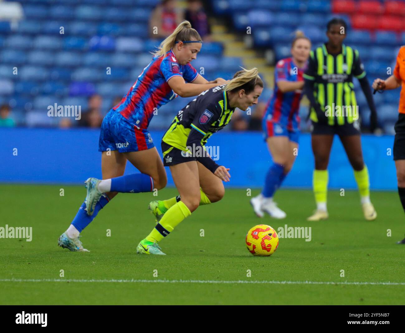 London, UK. 3rd Nov, 2024. Lexi Potter (17 Crystal Palace) tangles with ...