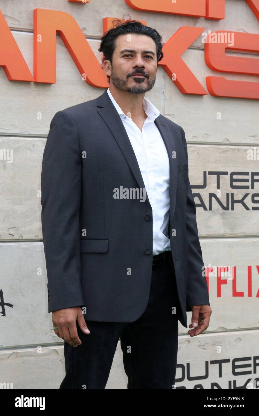 LOS ANGELES - NOV 2: Rigo Sanchez at the Poguelandia: An 'Outer Banks ...