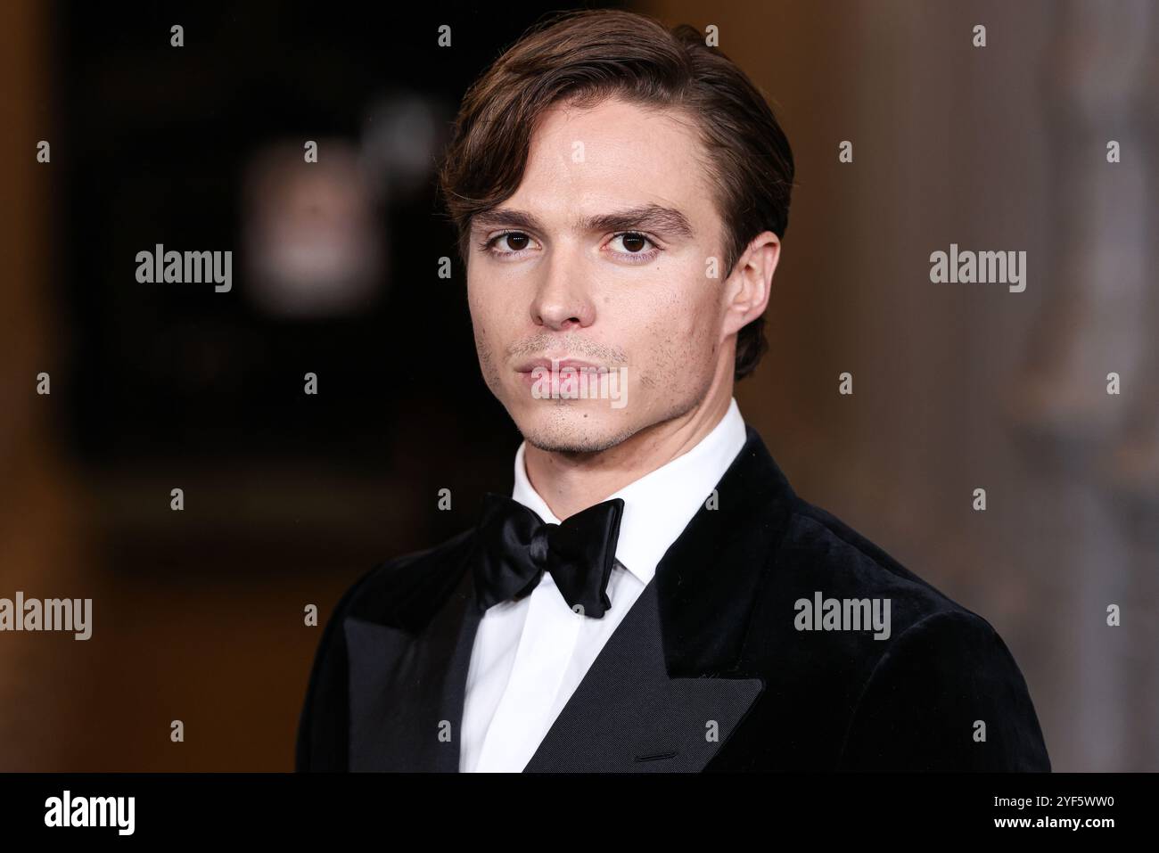 Los Angeles, United States. 02nd Nov, 2024. MIRACLE MILE, LOS ANGELES ...