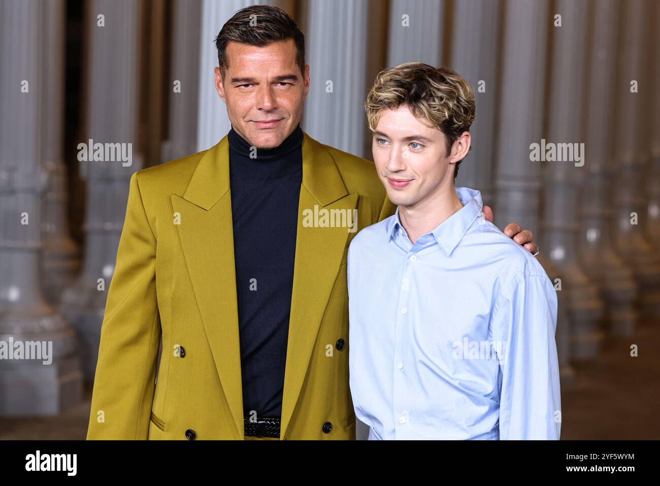 Los Angeles, United States. 02nd Nov, 2024. MIRACLE MILE, LOS ANGELES ...