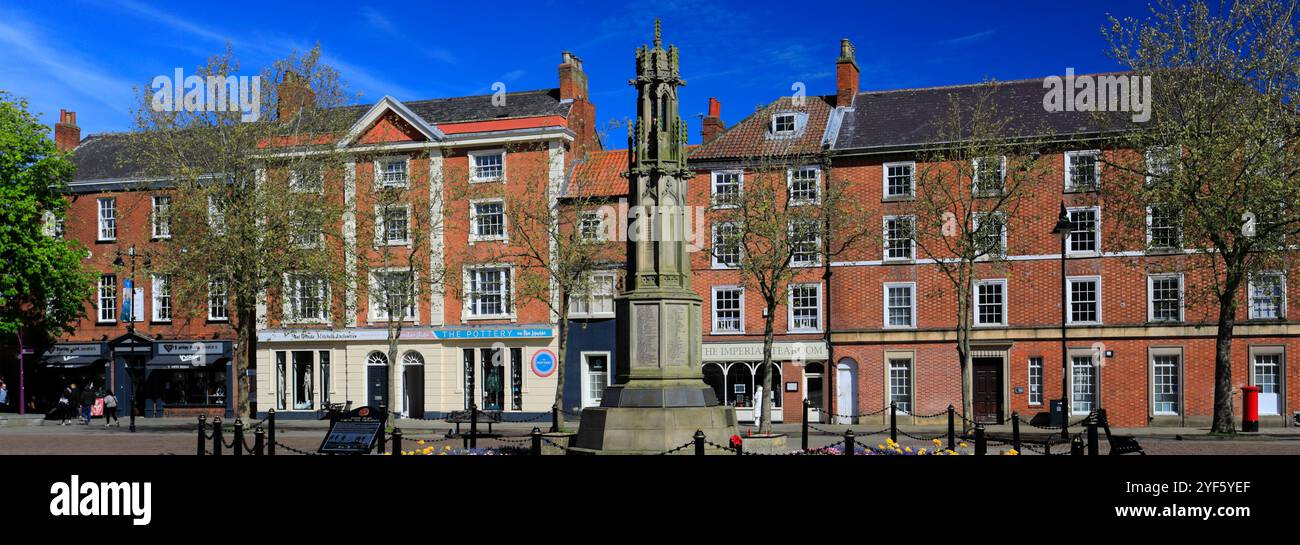 The market square and war memorial in Retford town, Bassetlaw ...