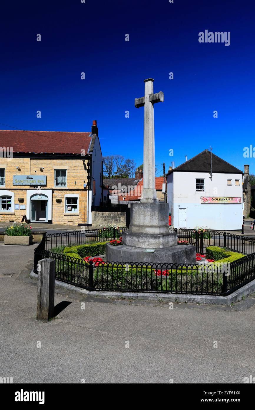 The War Memorial in market place, Bolsover town, Derbyshire, England ...