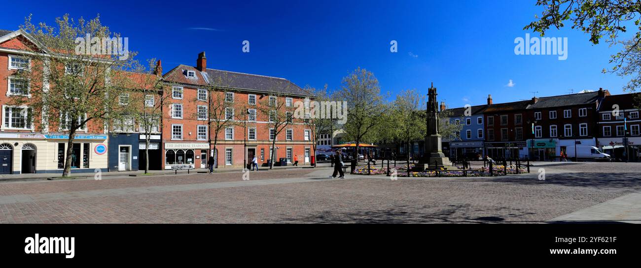 The market square and war memorial in Retford town, Bassetlaw ...
