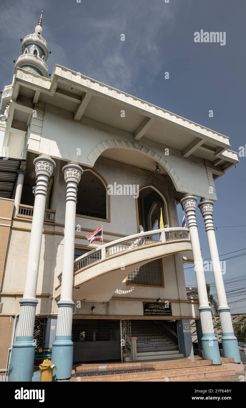 Bangkok, Thailand - Nov 28, 2024 - Architecture exterior of Masjid ...