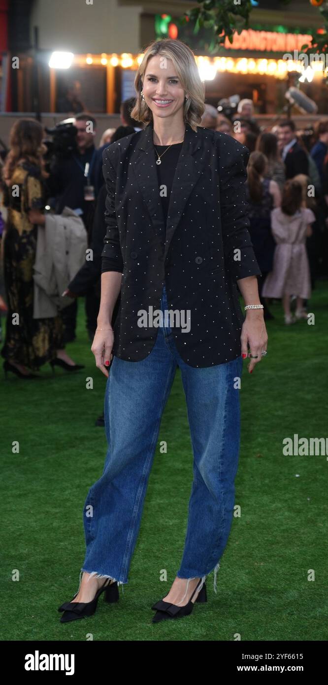 Vogue world 2024 hi-res stock photography and images - Alamy