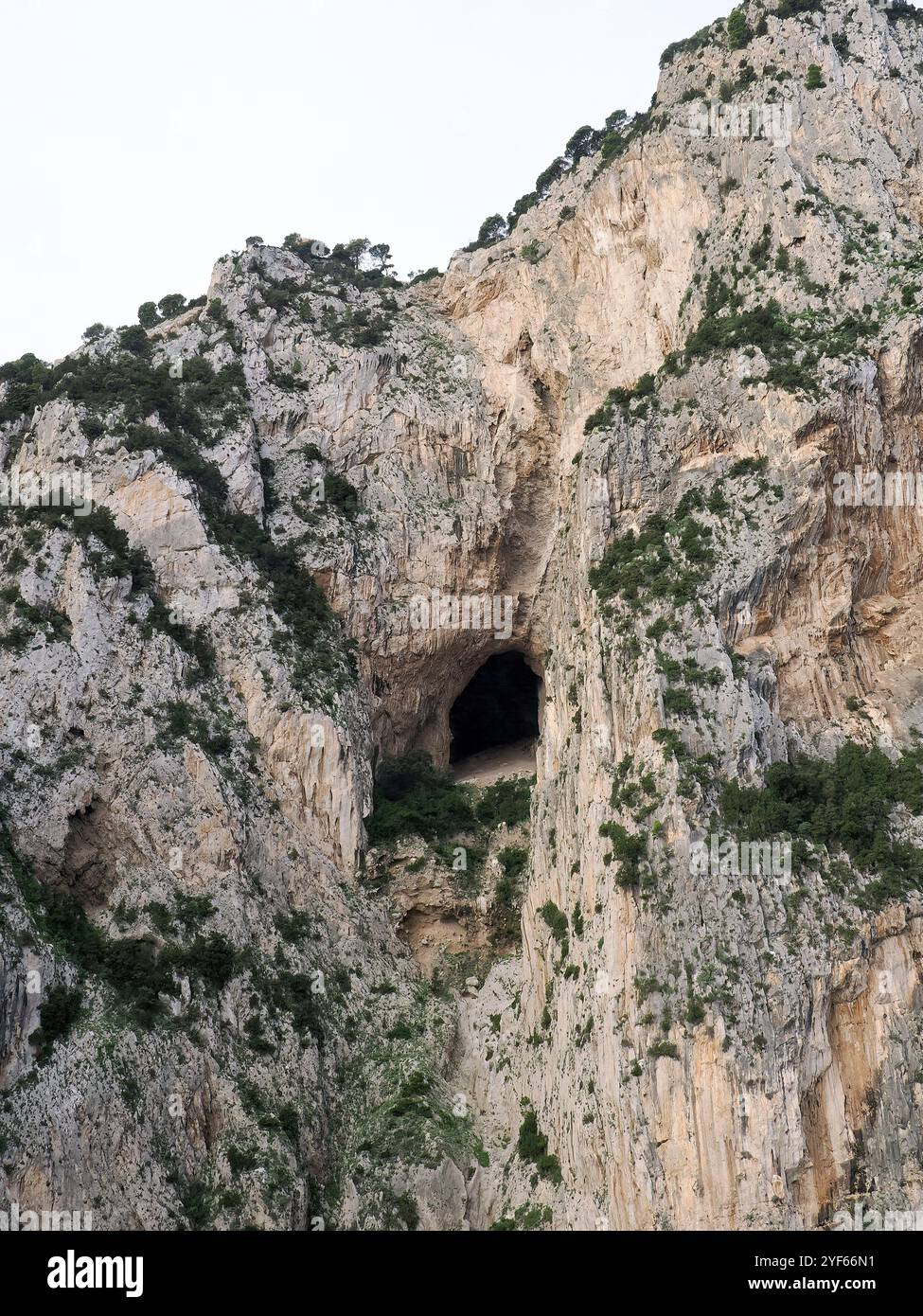 Capri island grotto hi-res stock photography and images - Alamy