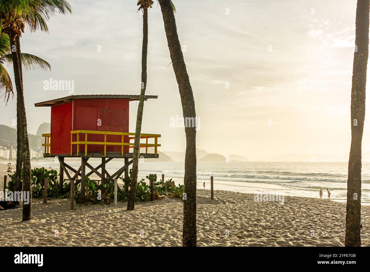 Lifeguard post copacabana beach hi-res stock photography and images - Alamy