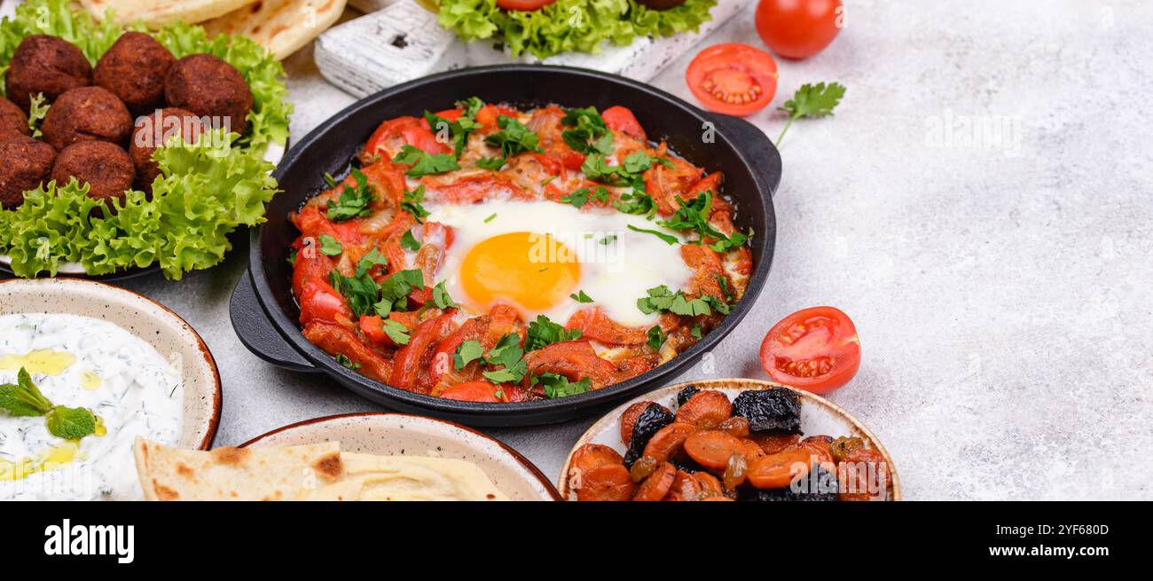 Traditional Jewish, Israeli and middle Eastern food Stock Photo - Alamy