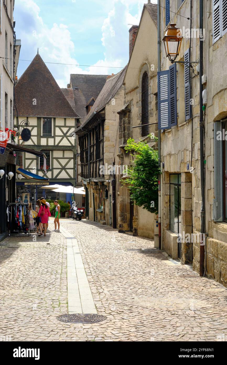 Montlucon castle images hi-res stock photography and images - Alamy