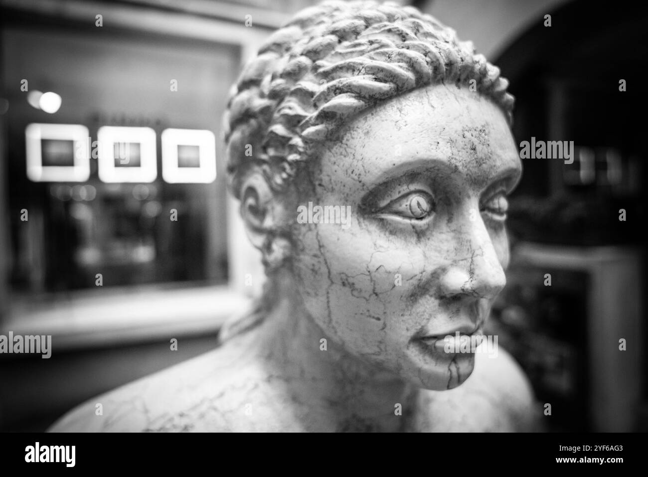 Treviso fountain hi-res stock photography and images - Alamy