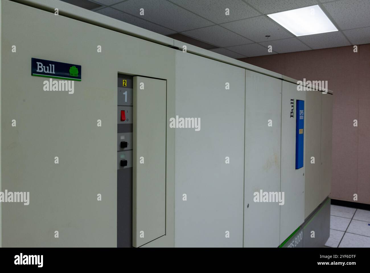 Bull DPS 8000 Large Computer System at the Diefenbunker, Carp, Ontario ...