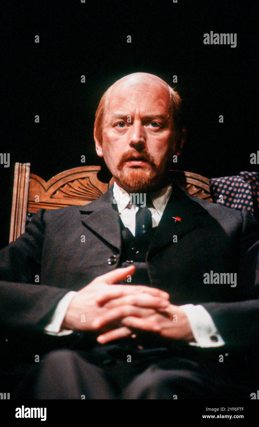 1986 uk director hi-res stock photography and images - Alamy