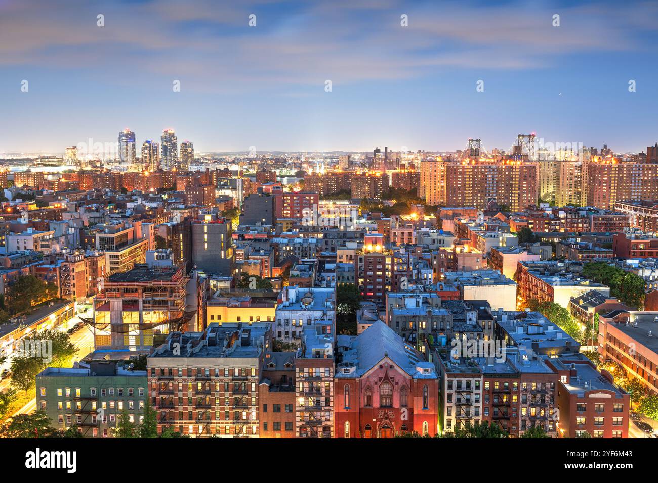 New York, New York, USA overlooking the Lower East Side towards ...