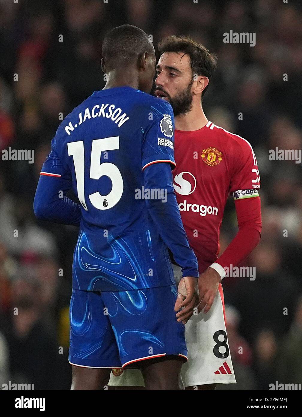 Manchester United's Bruno Fernandes (right) and Chelsea's Nicolas ...