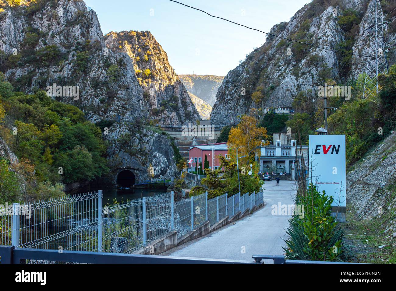 Production electricity dam hydropower plant hi-res stock photography ...