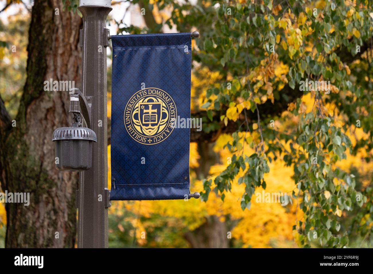 The university seal of the University of Notre Dame, Sigillum ...