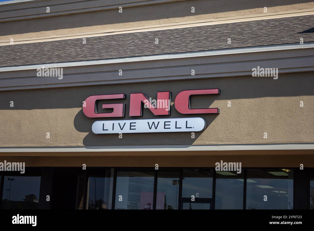 Gnc logo hi-res stock photography and images - Alamy