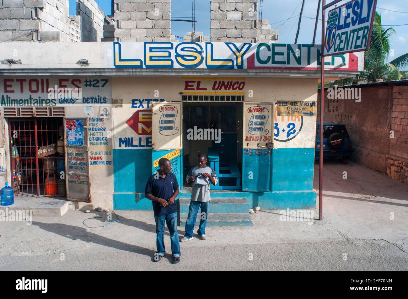 Street scene in Port au Prince city center, Haiti Stock Photo - Alamy