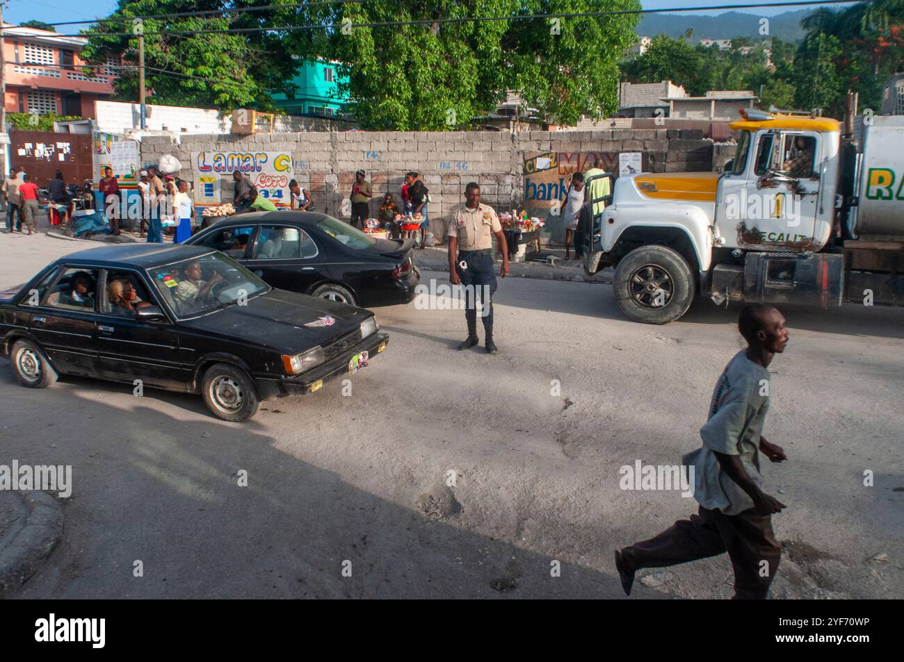 Street scene in Port au Prince city center, Haiti Stock Photo - Alamy