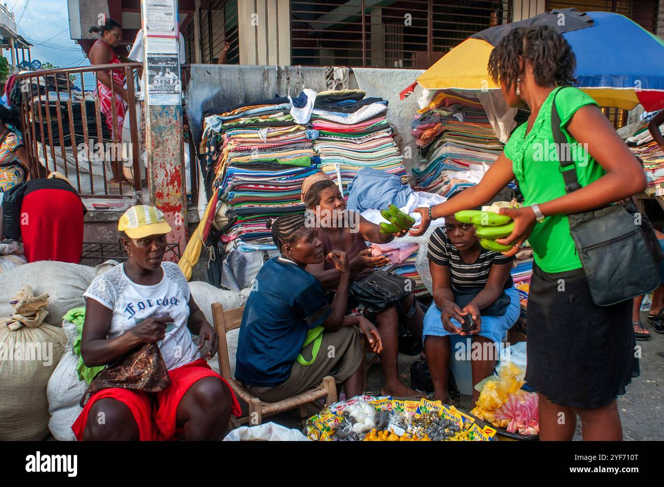 Local market and houses in the historic colonial old town, Jacmel city ...