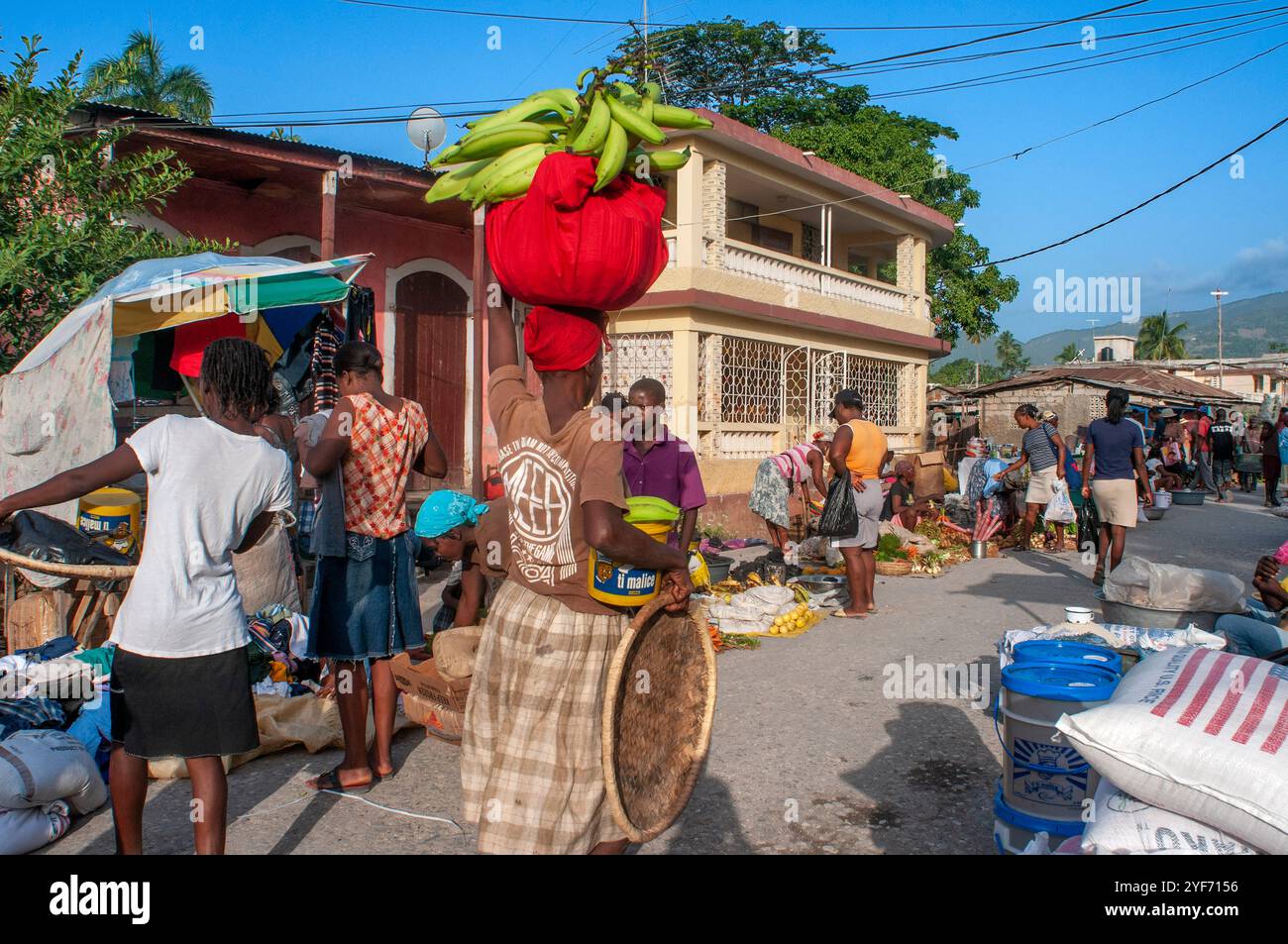 Local market and houses in the historic colonial old town, Jacmel city ...