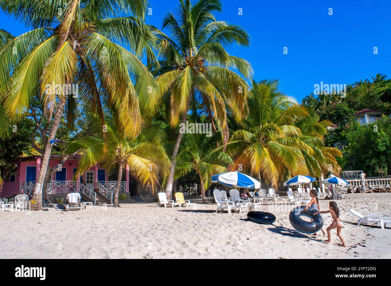 Abaka bay resort waterfront beach in Île-à-Vache, Sud Province, Haiti ...